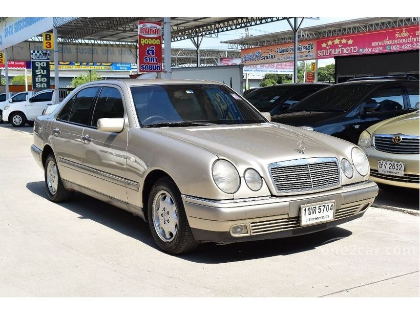 Mercedes-Benz E230 1998 W210 (ปี 95-03) Elegance 2.3 เกียร์อัตโนมัติ สี ...