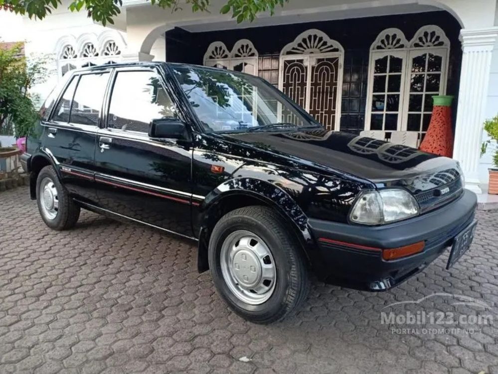 Toyota Starlet Kotak, Mobil Hatchback Klasik Era 80an dan 90an - Mobil ...