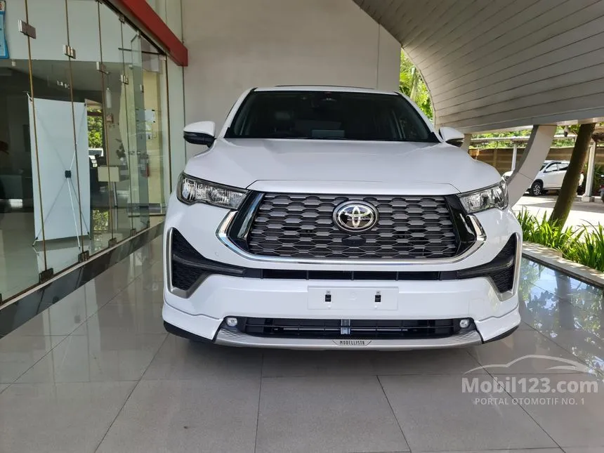 Jual Mobil Toyota Kijang Innova Zenix 2023 Q HV TSS Modellista 2.0 di ...