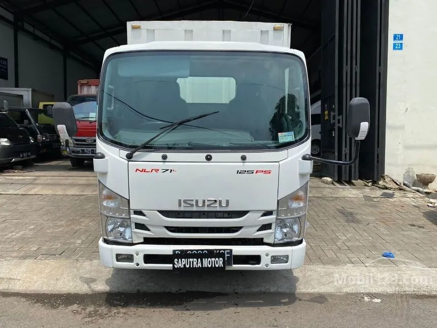Jual Mobil Isuzu Elf 2017 NLR 71T L 2.8 di Jawa Timur Manual Trucks ...