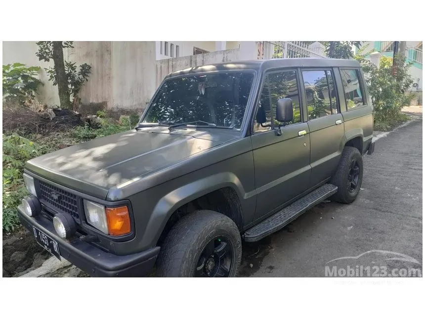 Jual Mobil Chevrolet Trooper 1993 2.3 di Jawa Barat Manual SUV Hitam Rp ...