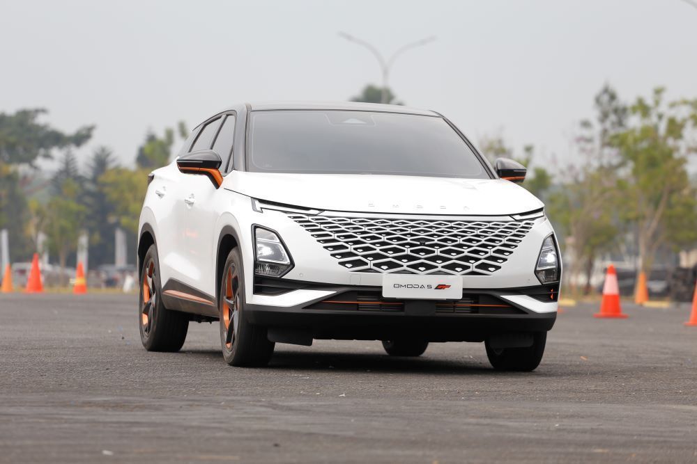 Hyundai Creta N Line Turbo vs Chery Omoda 5 GT FWD, Mana Paling Jor ...