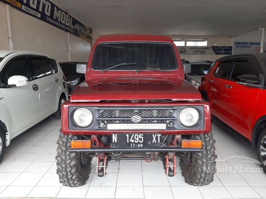 Jual Mobil Suzuki Katana 2000 GX 1.0 di Jawa Timur Manual SUV Merah Rp ...
