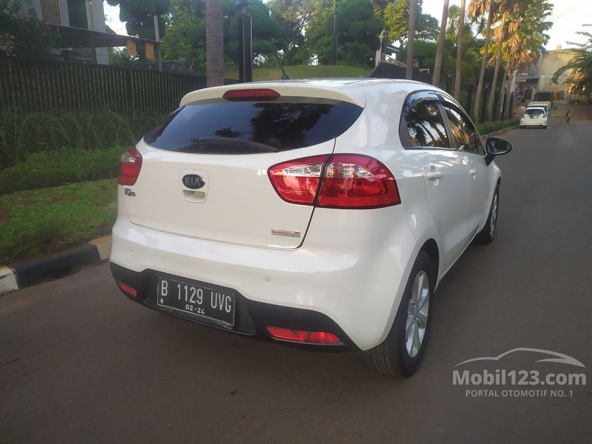Jual Mobil KIA Rio 2013 1.4 di DKI Jakarta Automatic Hatchback Putih Rp ...