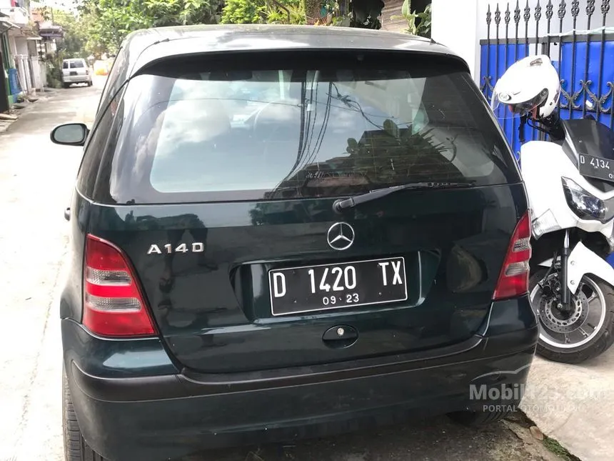 Jual Mobil Mercedes-Benz A140 2001 Classic 1.4 di Jawa Barat Manual ...