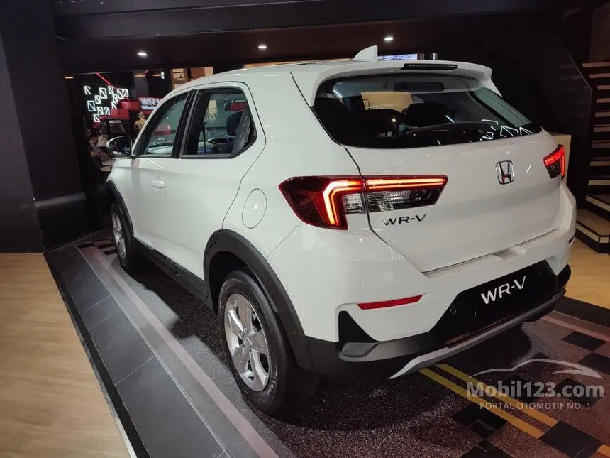Jual Mobil Honda WR-V 2022 E 1.5 di DKI Jakarta Automatic Wagon Putih ...