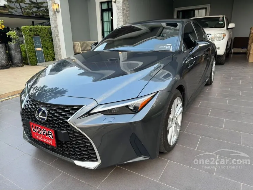 2021 Lexus IS300h 2.5 (ปี 13-23) Luxury Sedan มือสอง One2car
