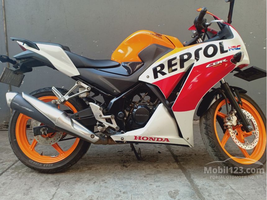 Jual Motor Honda CBR 2016 150 0.2 di Jawa Barat Manual Sport Bike ...
