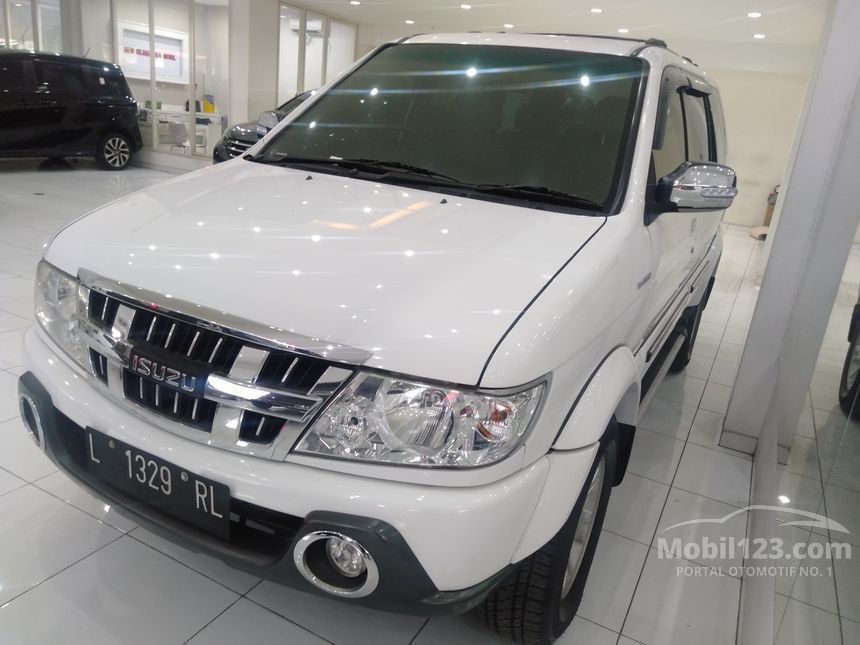 Jual Mobil Isuzu Panther 2014 GRAND TOURING 2.5 di Jawa Timur Manual ...