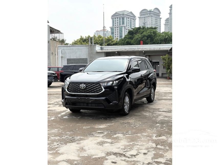 Jual Mobil Toyota Kijang Innova Zenix 2026 G HV (Non Premium Color) 2.0 ...