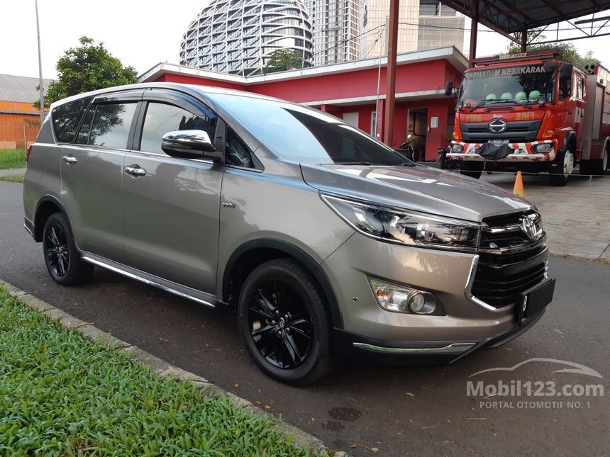 Jual Mobil Toyota Innova Venturer 2017 2.0 di DKI Jakarta Manual Wagon ...