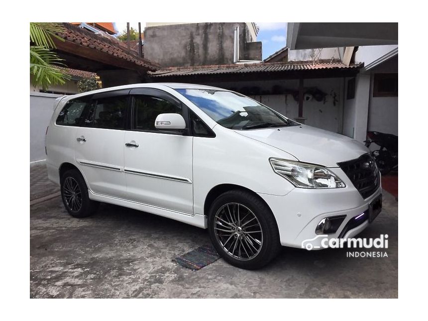Toyota Kijang Innova 2014 E 2.0 in Bali Automatic MPV White for Rp 195. ...