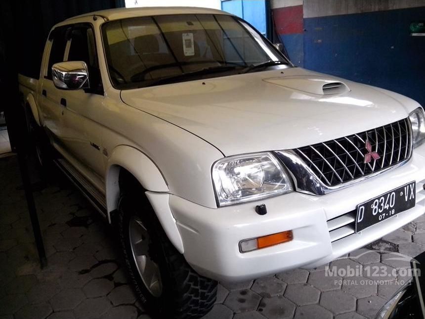 Jual Mobil Mitsubishi L200 2004 2.5 di Jawa Barat Automatic Double ...