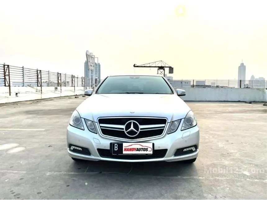 Jual Mobil Mercedes-Benz E300 2009 Elegance 3.0 di DKI Jakarta Automatic Sedan Silver Rp 249.000 ...