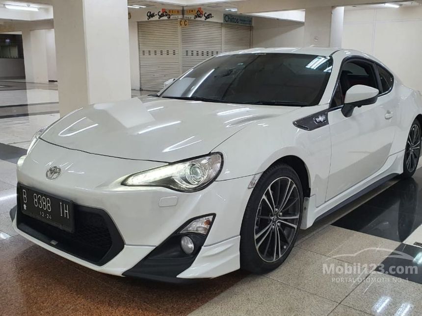 Jual Mobil Toyota 86 2014 V TRD 2.0 di DKI Jakarta Automatic Coupe Putih Rp 555.000.000 ...