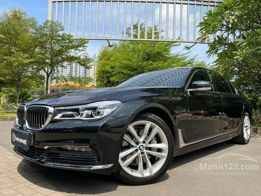 Jual Mobil BMW 730Li 2017 2.0 di DKI Jakarta Automatic Sedan Hitam Rp 995.000.000 - 10164867 ...