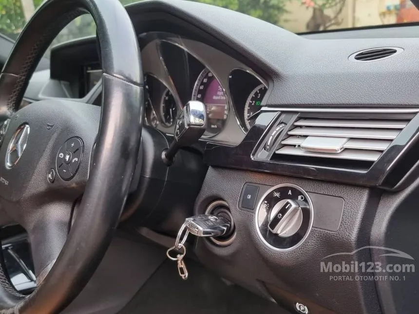 Jual Mobil Mercedes-Benz E300 2011 Elegance 3.0 di DKI Jakarta ...