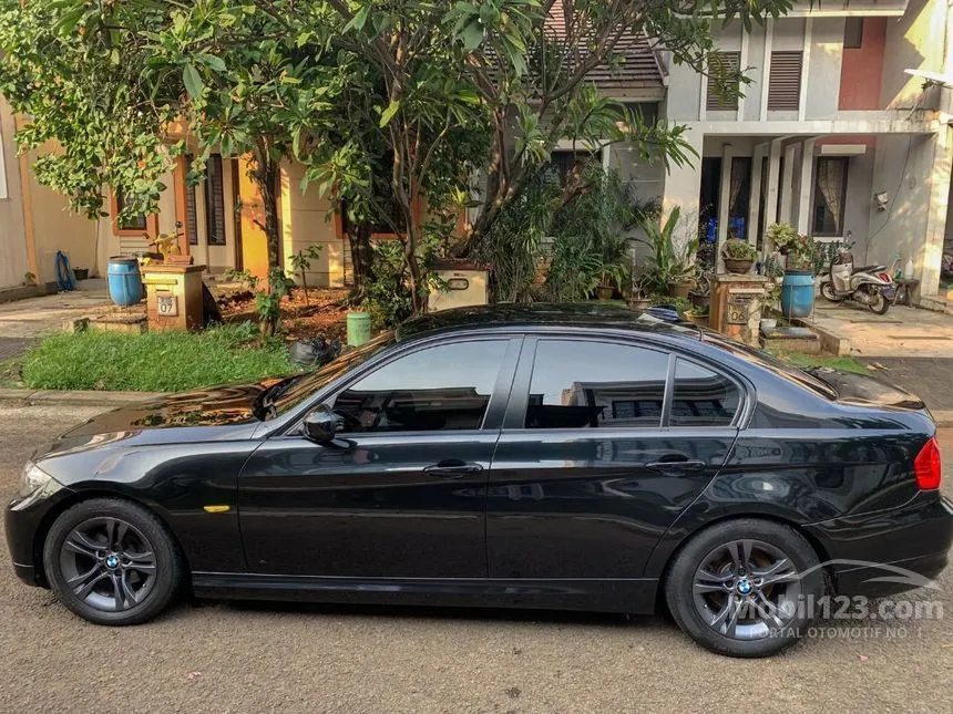 Jual Mobil BMW 320i 2009 2.0 di Jawa Barat Automatic Sedan Hitam Rp 177.500.000 - 9980577 ...