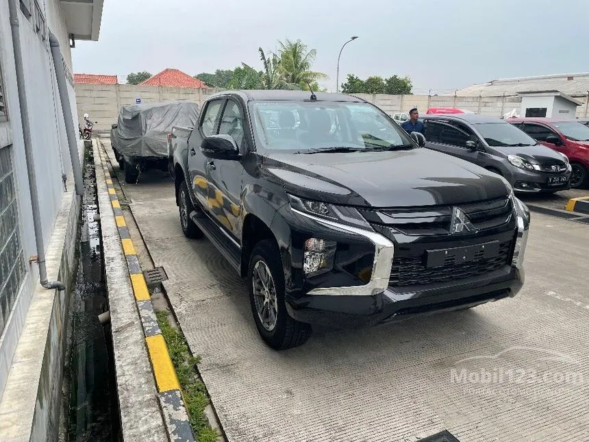 Jual Mobil Mitsubishi Triton 2022 EXCEED 2.4 di DKI Jakarta Manual Pick ...