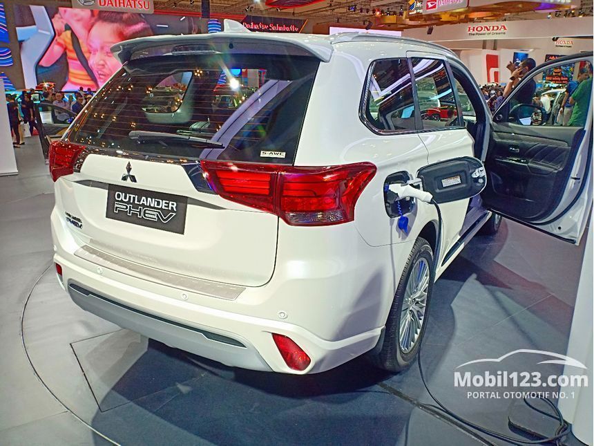 Jual Mobil Mitsubishi Outlander Sport 2021 PX 2.0 di DKI Jakarta ...