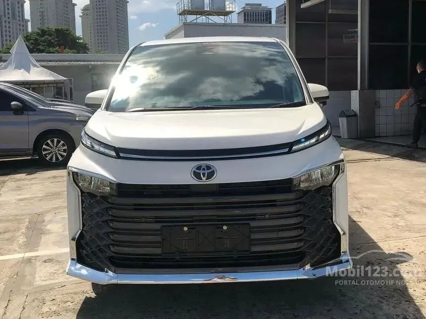 Jual Mobil Toyota Voxy 2022 2.0 di DKI Jakarta Automatic Van Wagon ...