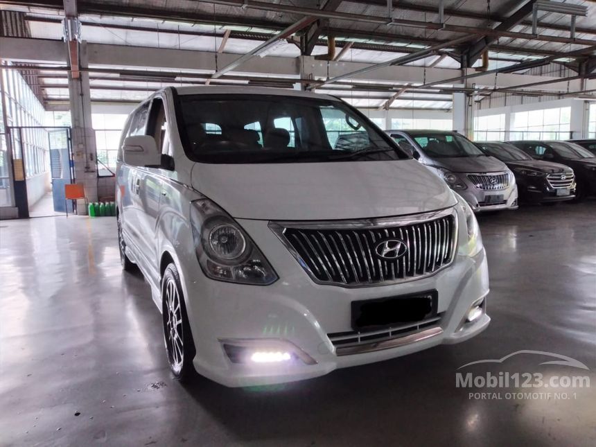 Jual Mobil Hyundai H-1 2018 Royale Limited 2.4 di DKI Jakarta Automatic ...