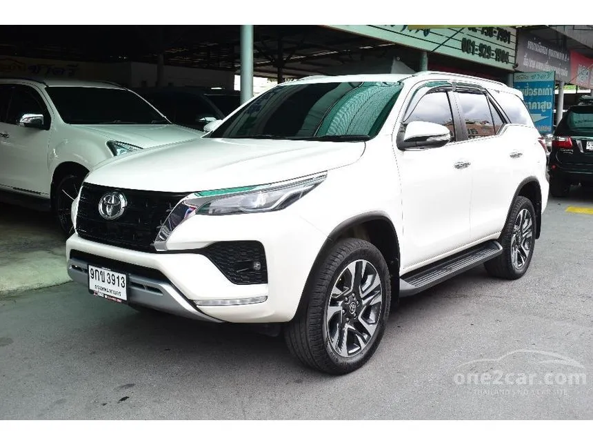2016 Toyota Fortuner 2.4 (ปี 15-25) V SUV มือสอง One2car