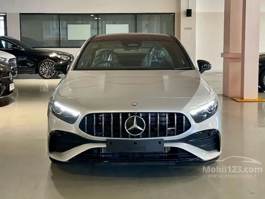 Jual Mobil Mercedes-Benz A35 AMG 2023 4MATIC 2.0 di DKI Jakarta ...