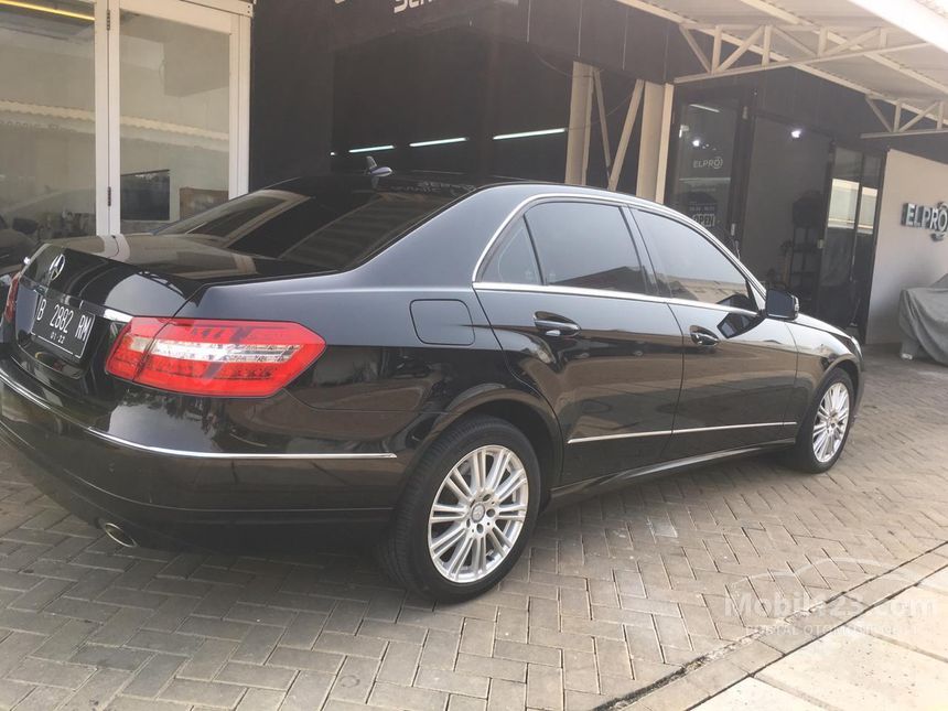 Jual Mobil Mercedes-Benz E300 2011 Elegance 3.0 di DKI Jakarta ...