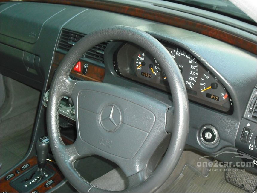Mercedes-Benz C220 2000 Elegance 2.2 in กรุงเทพและปริมณฑล Automatic ...