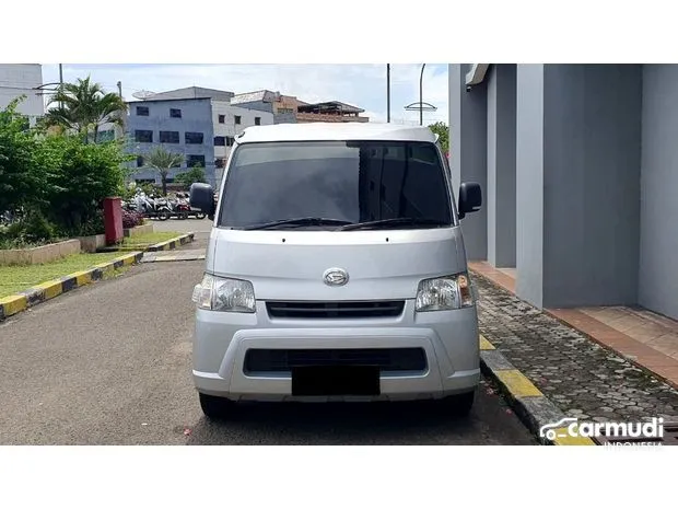 Daihatsu Gran Max Mini Bus D Bekas Indonesia 2020 | Carmudi