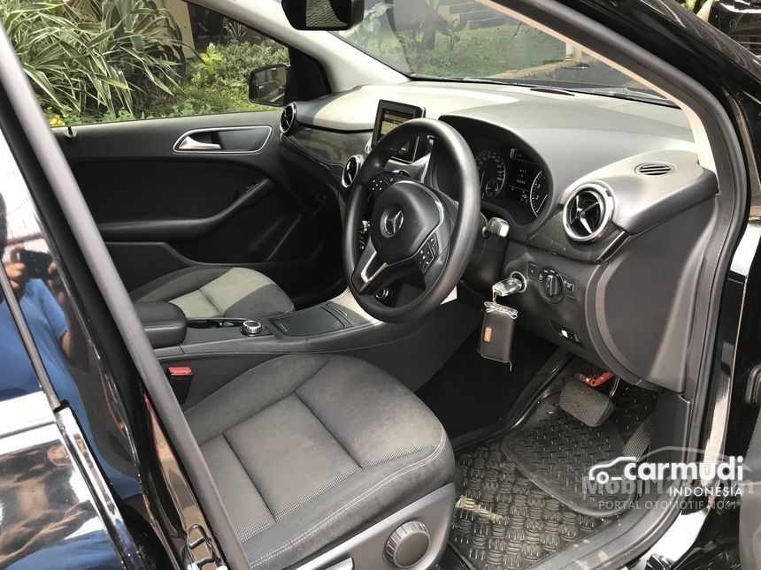 Mercedes-Benz B200 2012 Urban 1.6 in DKI Jakarta Automatic Hatchback ...