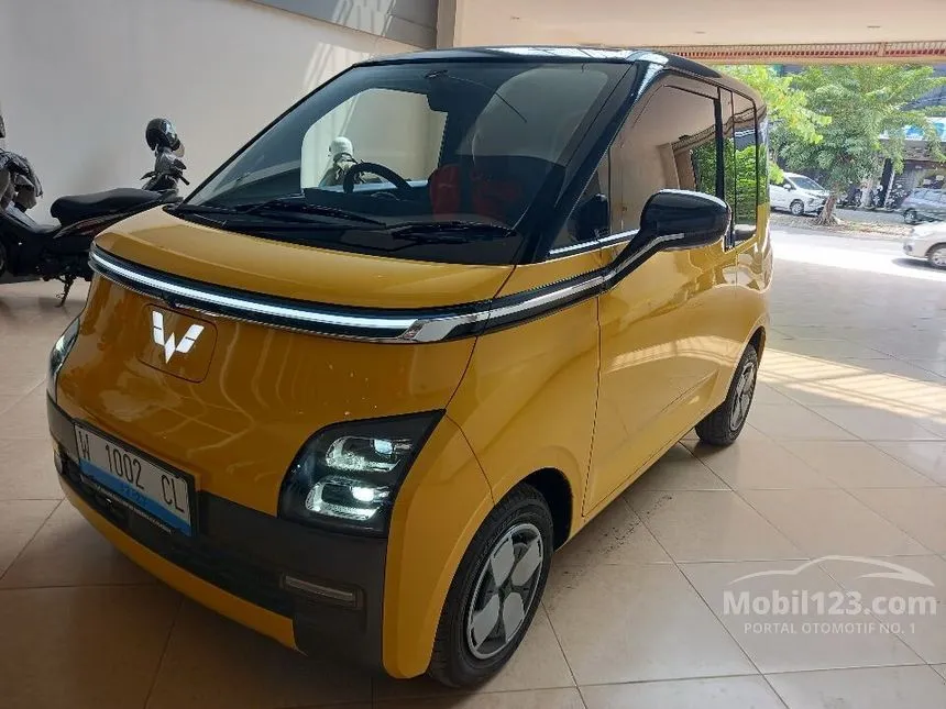 Jual Mobil Wuling EV 2022 Air ev Long Range di Jawa Timur Automatic Hatchback Kuning Rp 285.000. ...
