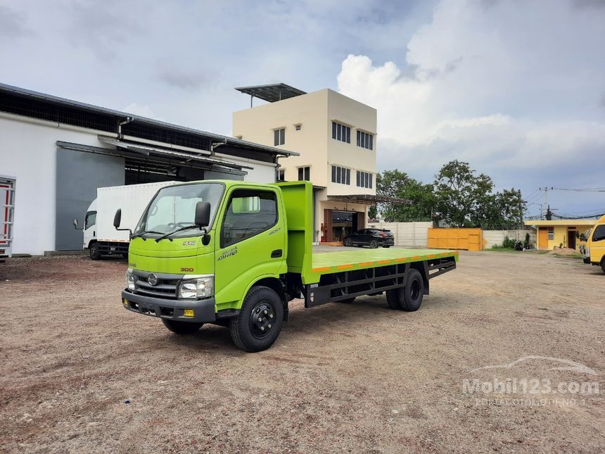 Jual Mobil Hino Dutro 2021 130 MDL 4.0 di DKI Jakarta Manual Trucks ...