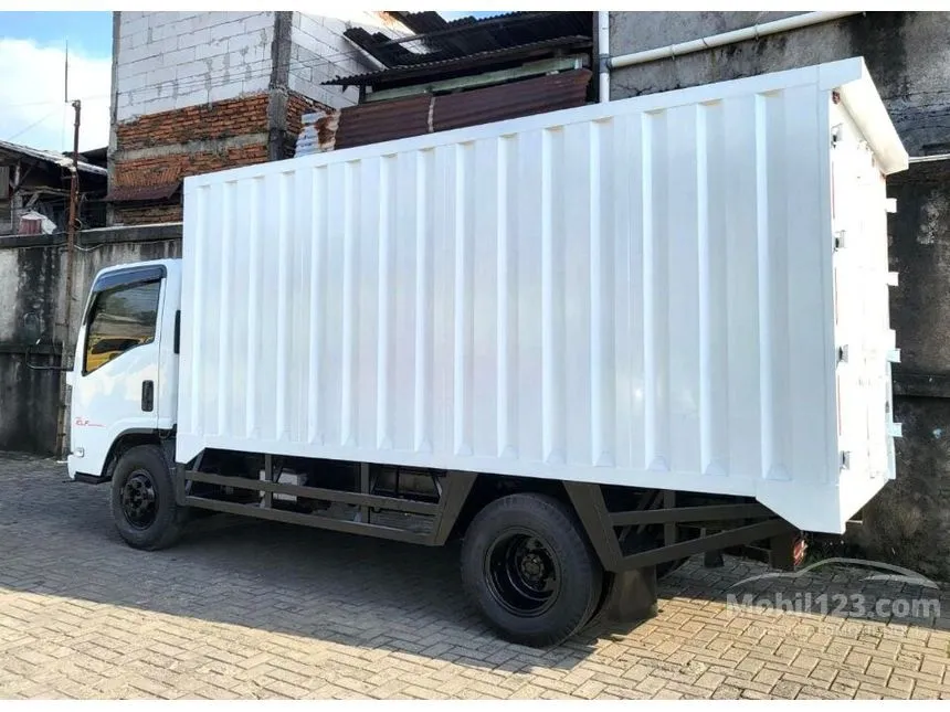 Jual Mobil Isuzu Elf 2018 NMR 71T SD 4.6 di DKI Jakarta Manual Trucks Putih Rp 289.000.000 ...