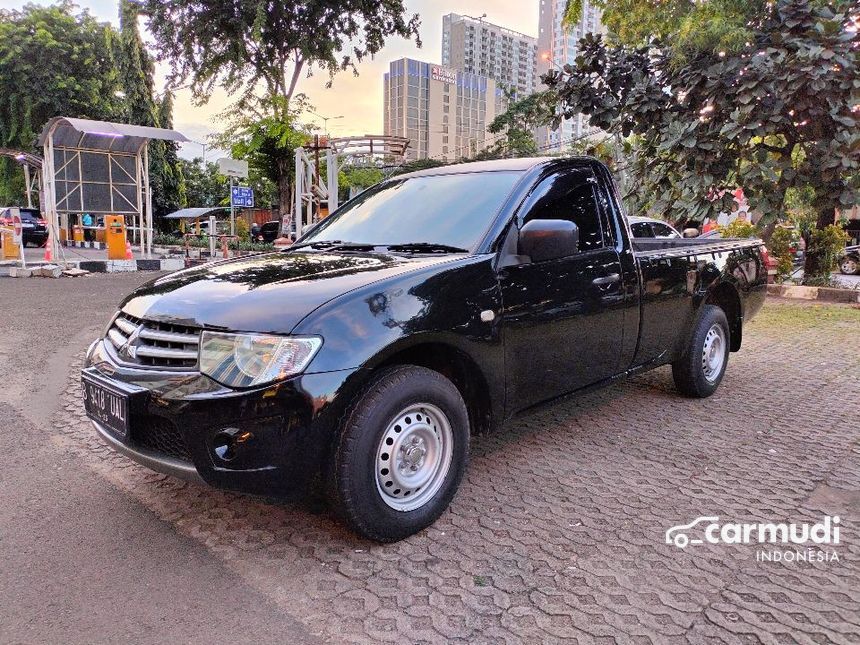 Jual Mobil Mitsubishi Strada Triton 2014 GLX Single Cab 2.5 di DKI ...