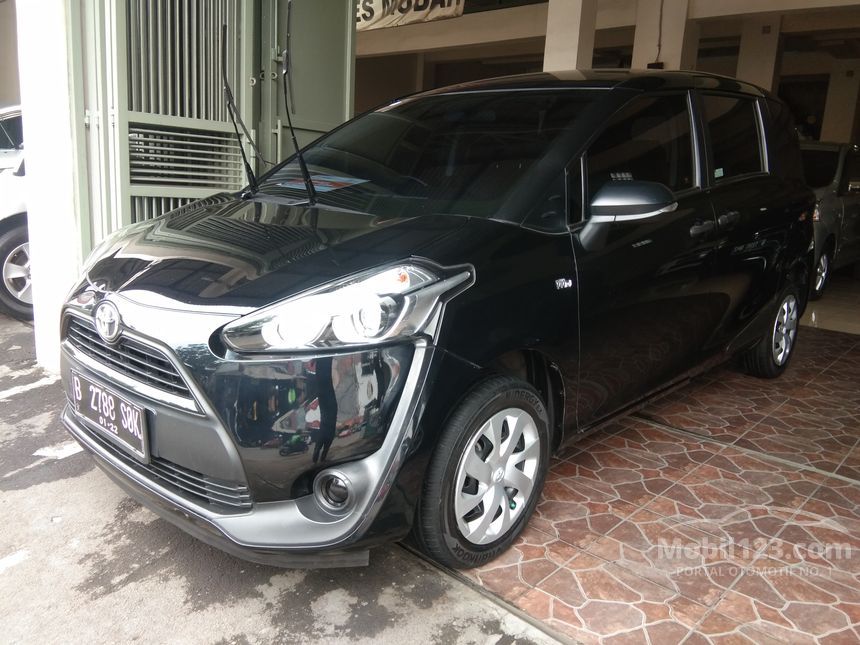 Jual Mobil Toyota Sienta 2016 E 1.5 di Banten Manual MPV Hitam Rp 133. ...