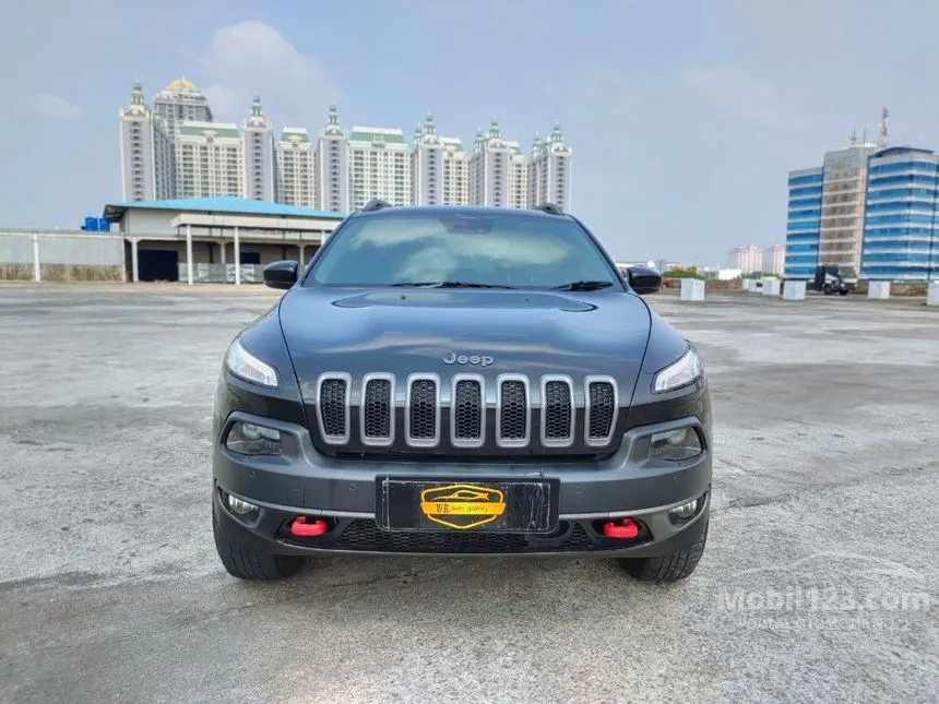 Jual Mobil Jeep Cherokee 2015 Trailhawk 2.4 di DKI Jakarta Automatic ...