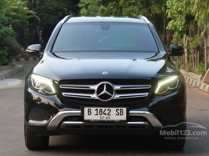 Jual Mobil Mercedes-Benz GLC200 2018 Exclusive 2.0 di Banten Automatic ...