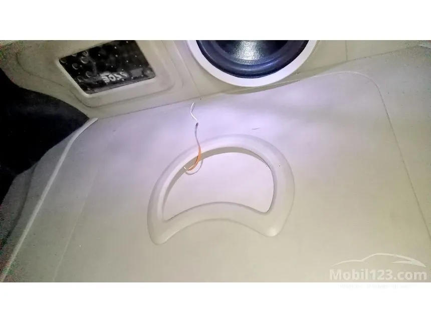 Jual Mobil Toyota Soluna 2000 GLi 1.5 di Jawa Timur Manual Sedan Silver ...