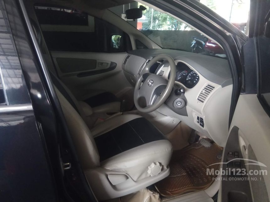 Jual Mobil Toyota Kijang Innova 2012 G 2.0 di Jawa Barat Automatic MPV ...
