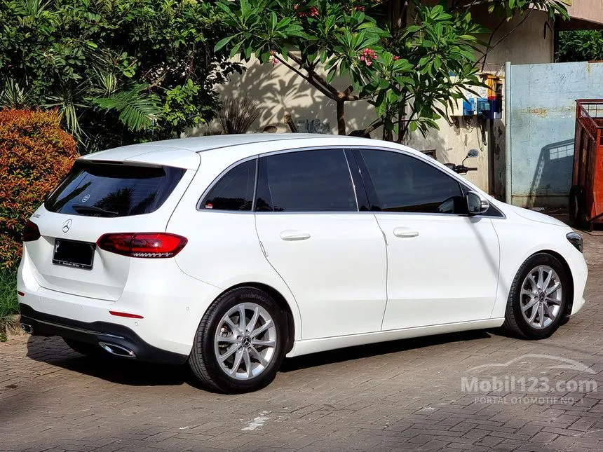 Jual Mobil Mercedes-Benz B200 2018 Progressive Line 1.3 di DKI Jakarta ...