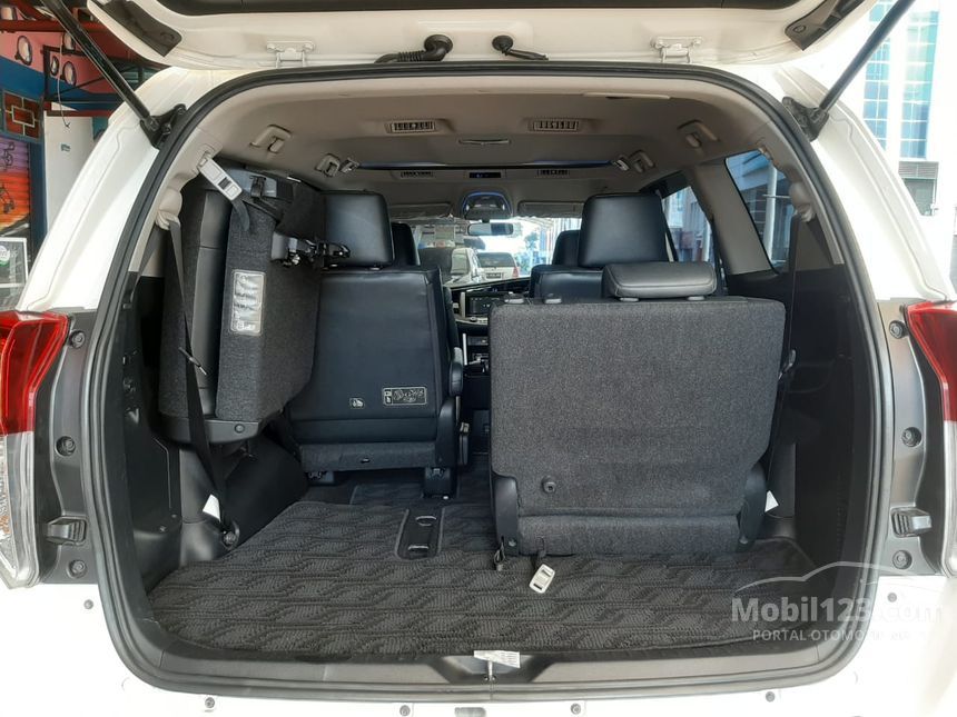 Jual Mobil Toyota Innova Venturer 2017 2.4 di DKI Jakarta Automatic ...