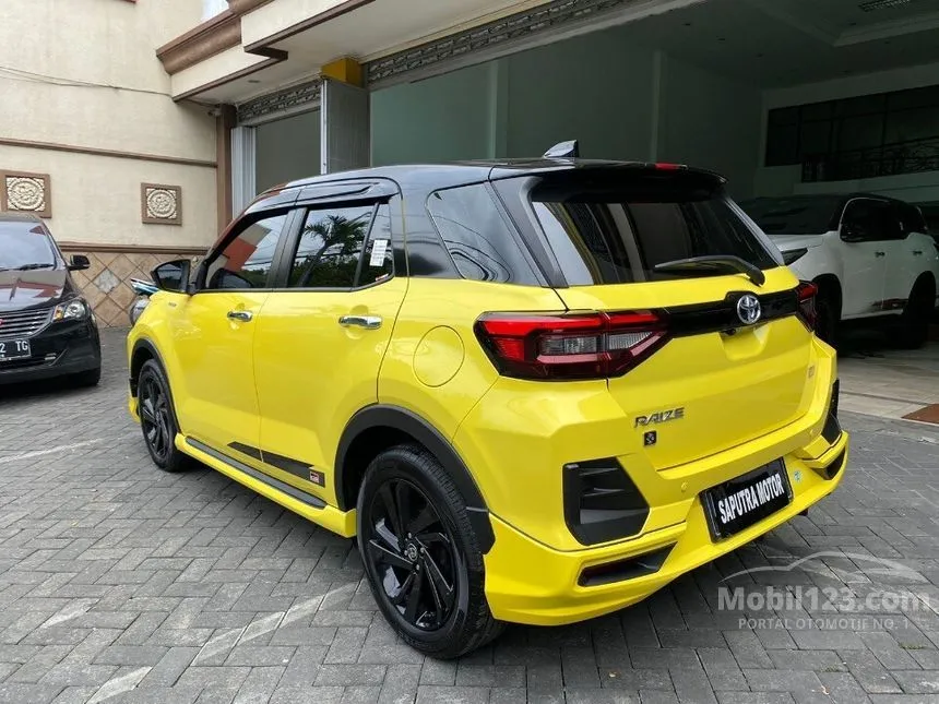 Jual Mobil Toyota Raize 2021 GR Sport 1.0 di Jawa Timur Automatic Wagon ...