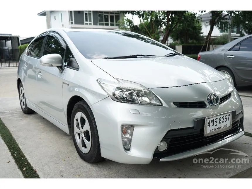 2013 Toyota Prius 1.8 (ปี 09-16) Hybrid Top option grade Hatchback for ...