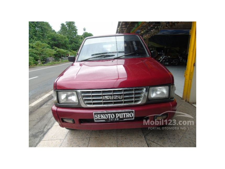 Jual Mobil Isuzu Panther 1997 New Royale 2.5 di Jawa Timur Manual MPV ...