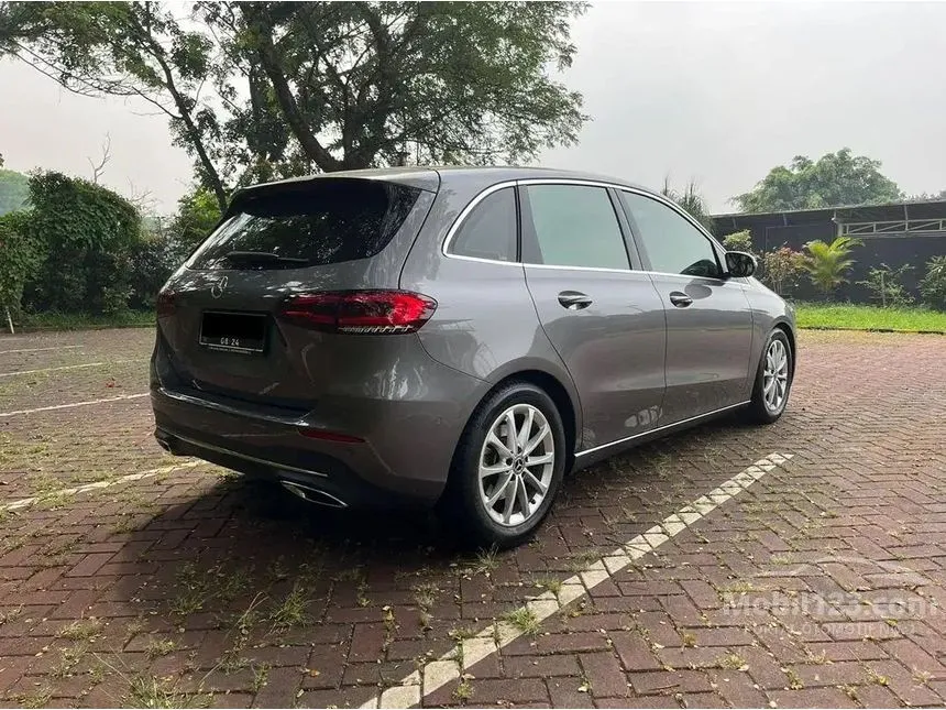 Jual Mobil Mercedes-Benz B200 2018 Progressive Line 1.3 di Jawa Barat ...