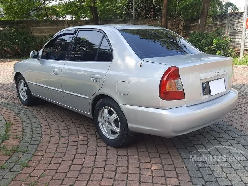 Jual Mobil Hyundai Accent Verna 2001 GLS 1.5 di Banten Manual Sedan ...