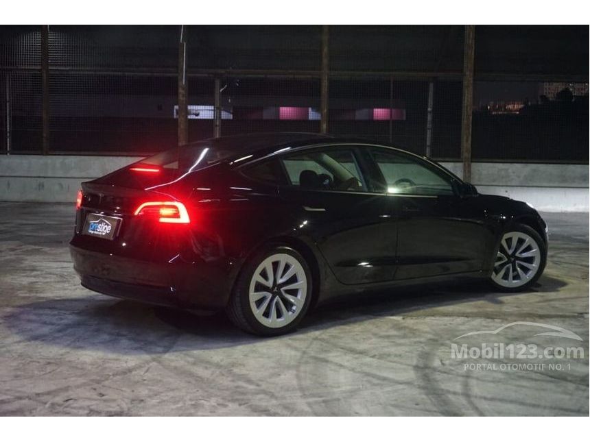 Jual Mobil Tesla Model 3 2021 Standard Range Plus di DKI Jakarta ...