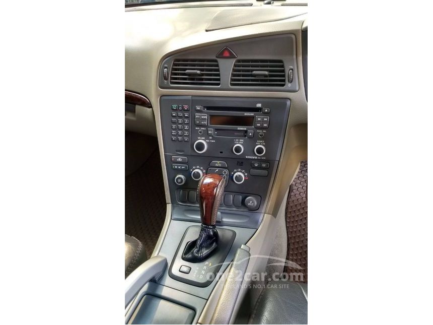 Volvo XC70 2003 2.3 in กรุงเทพและปริมณฑล Automatic SUV สีน้ำตาล for ...